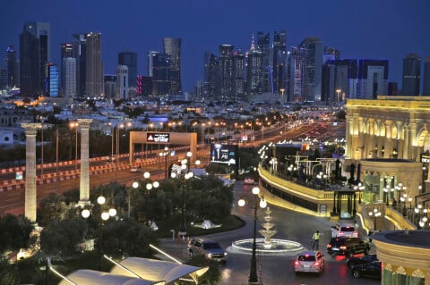 UD med advarsler til nordmenn som reiser til VM i Qatar - TV 2