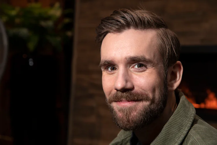 Stian Blipp avlyser alle show i Oslo og Bergen frem til jul - TV 2