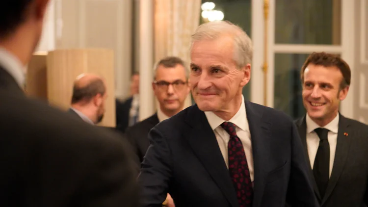 Støre etter EU-middag: Advarer mot pristak på gass - TV 2