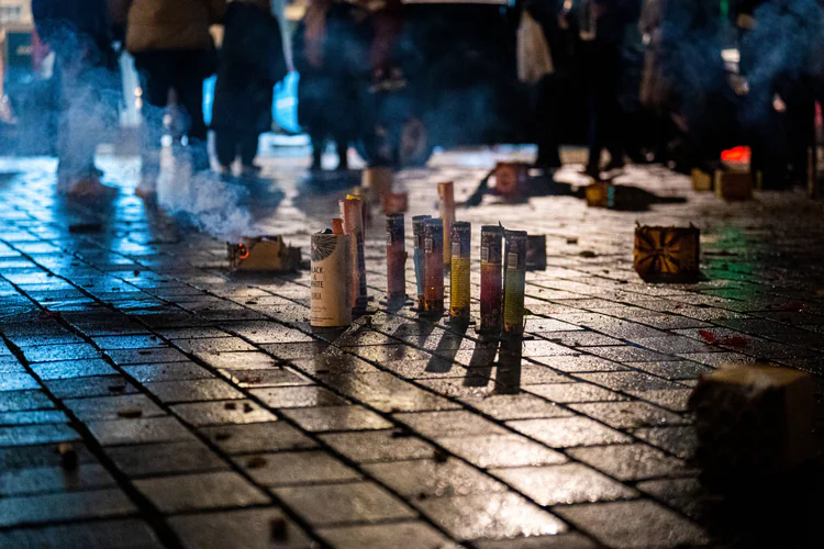 Ti personer fikk øyeskader nyttårsaften - TV 2