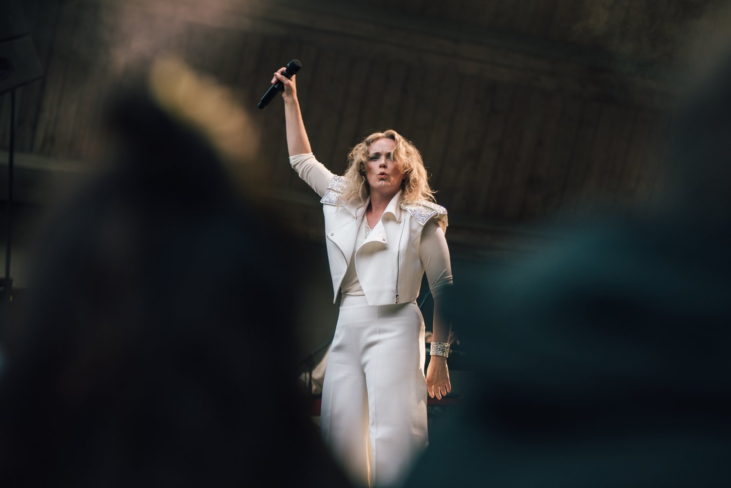 Ane Brun kommer med fire samlealbum - TV 2