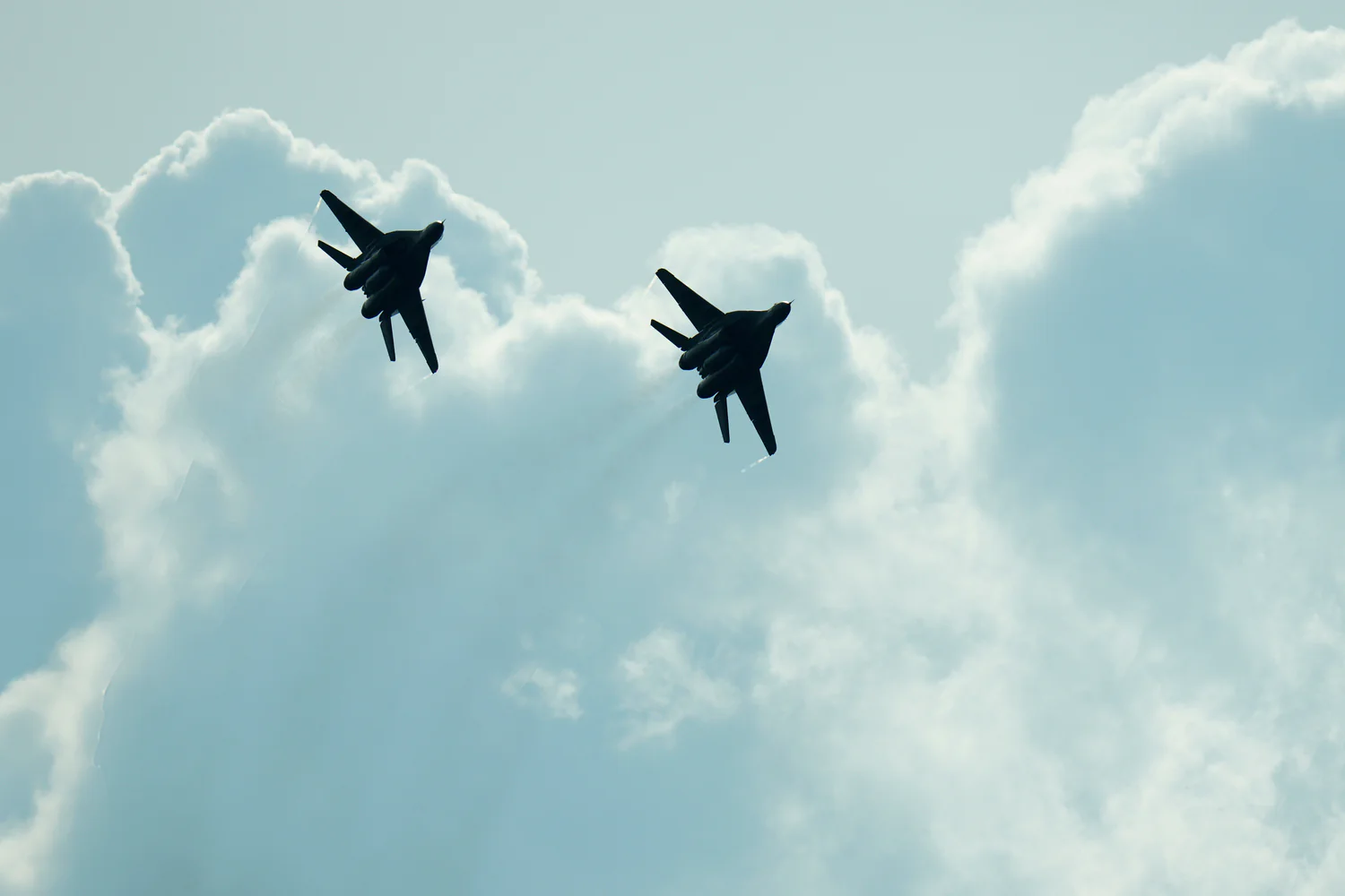 Polen bekrefter: Kan gi jagerfly til Ukraina på kort tid - TV 2