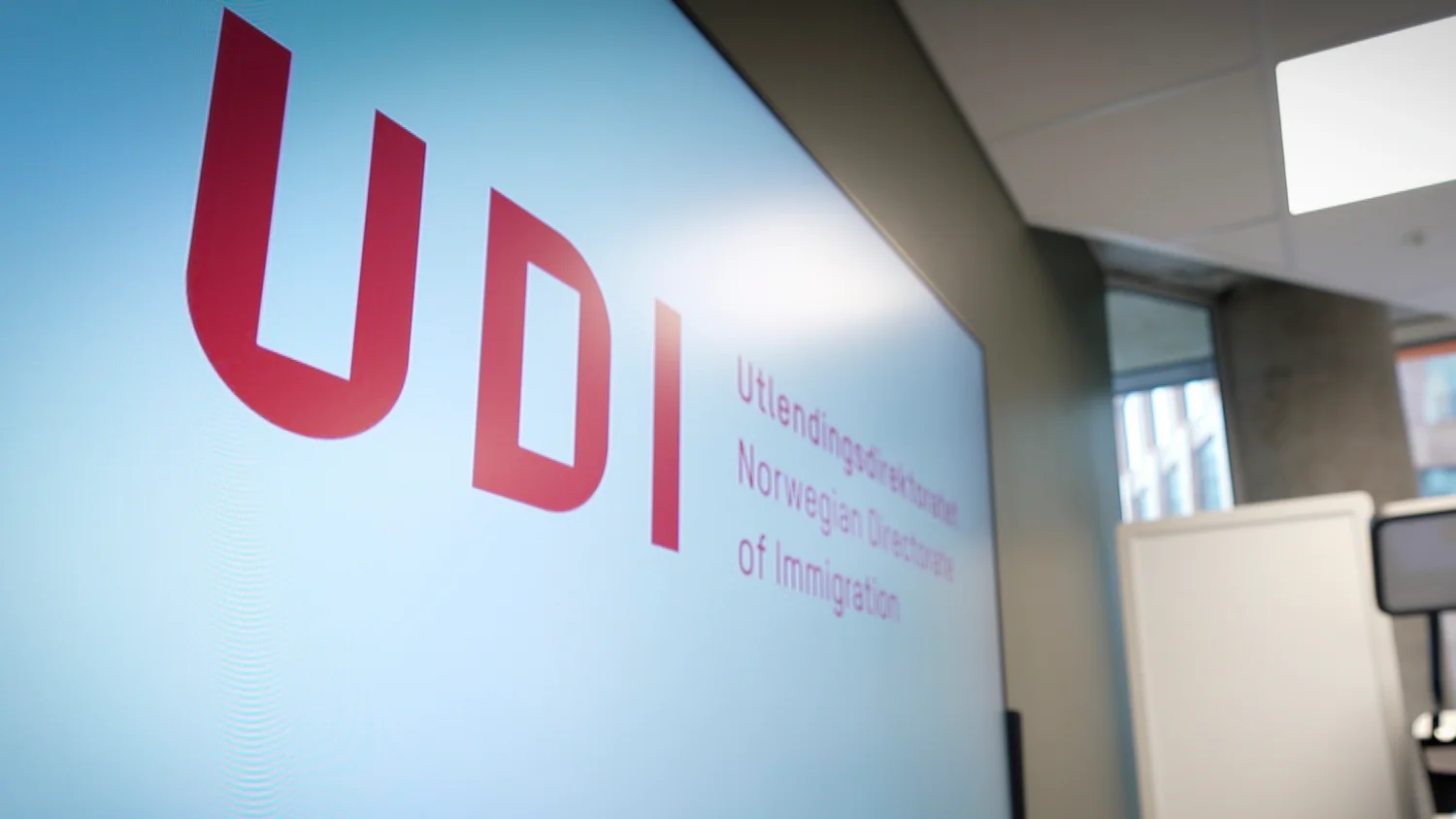 UDI skal etablere inntil 50 nye flyktningmottak - TV 2