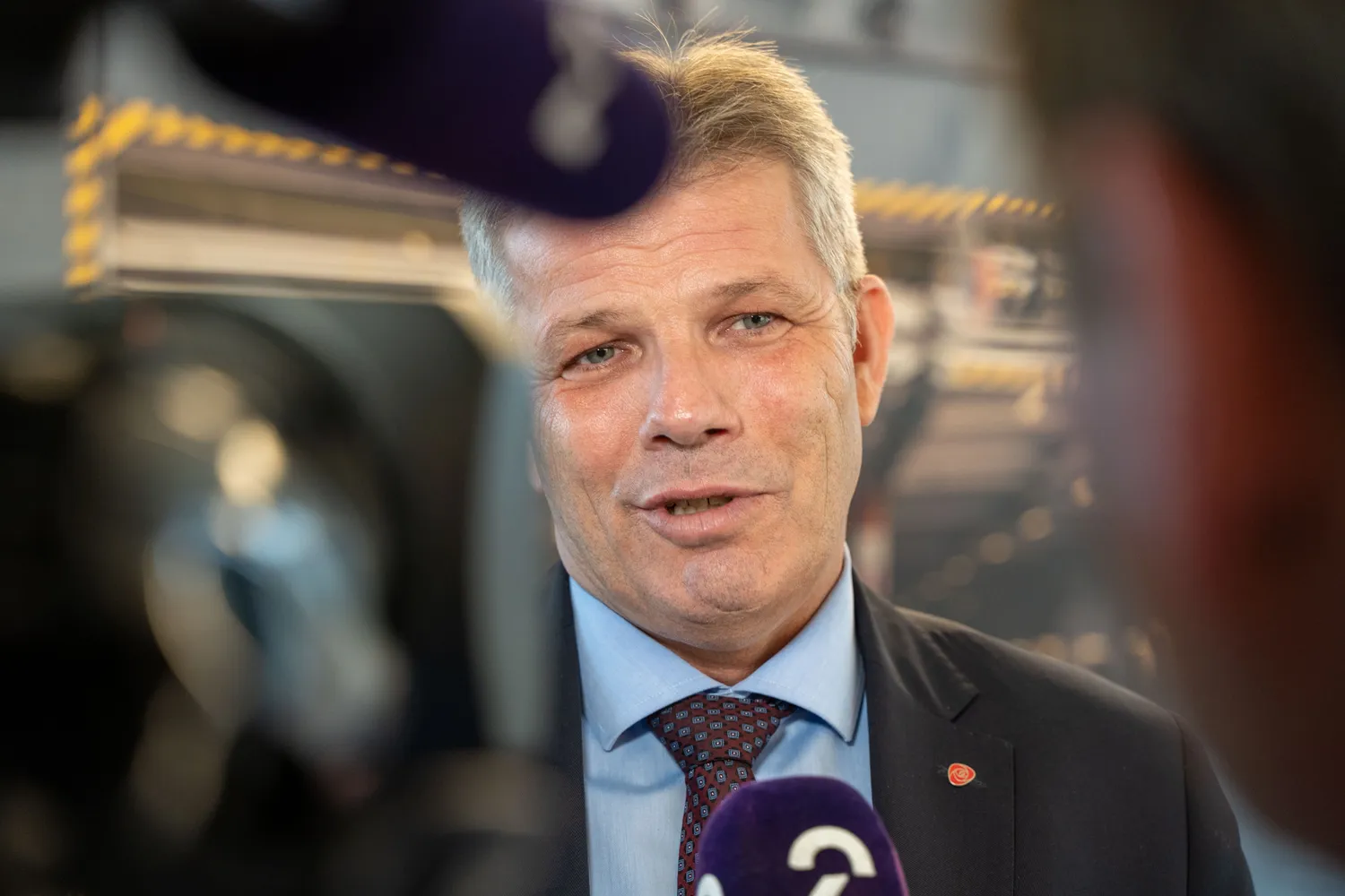 Skjæran til TV 2: – Vi setter ikke oss selv foran partiet - TV 2