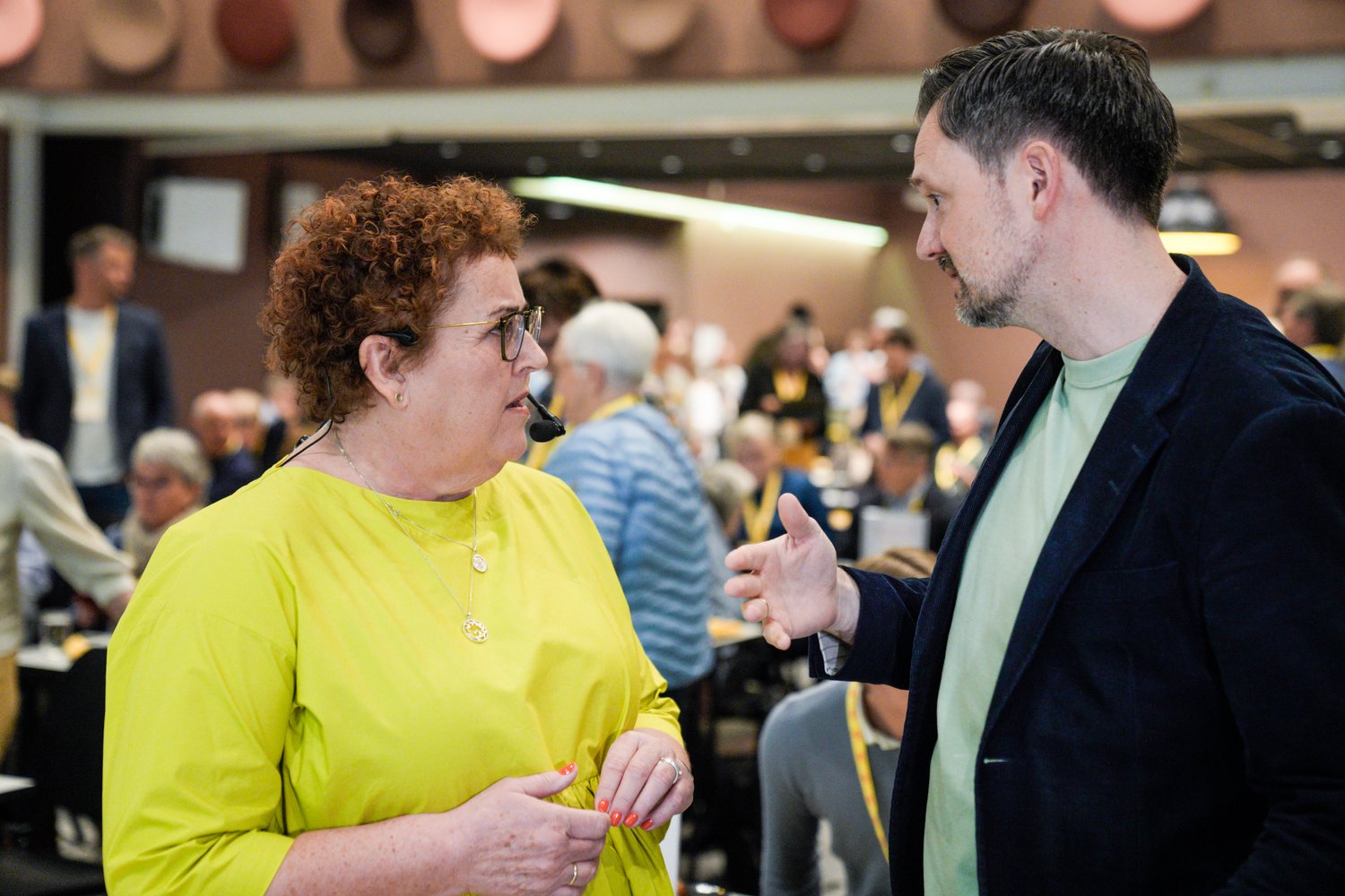 KrF vil at sørgende foreldre skal få rett til permisjon - TV 2