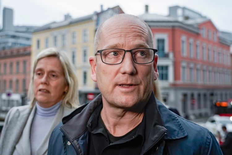 Lærerorganisasjoner kritiske til Aps vedtak om å endre fraværsgrensen i ...