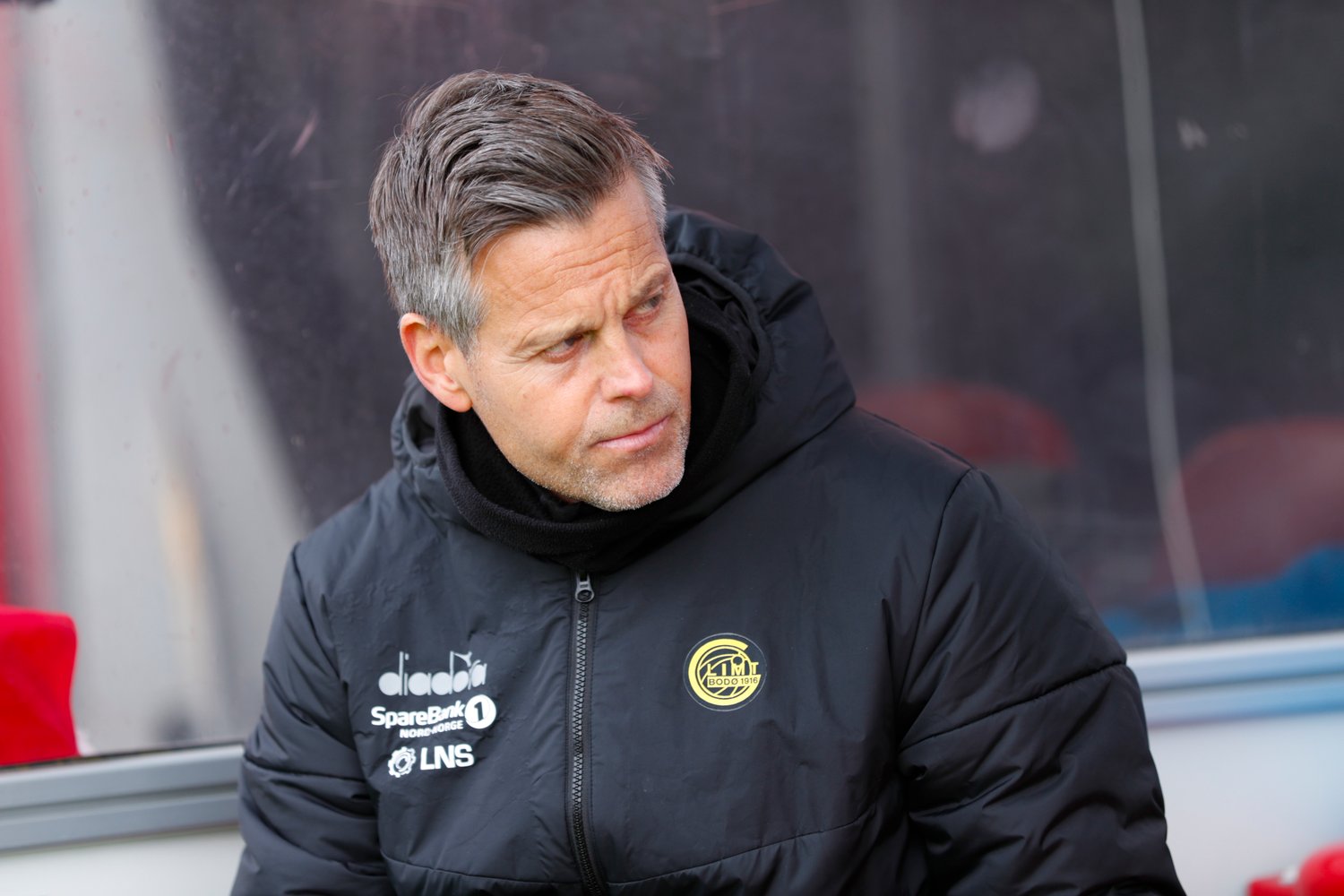 Knutsen slakter eget grep - TV 2