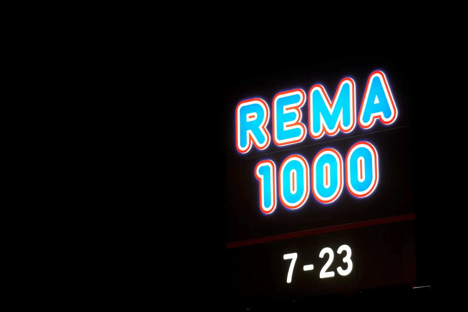 Rema 1000s oppkjøp i Danmark skal granskes - TV 2