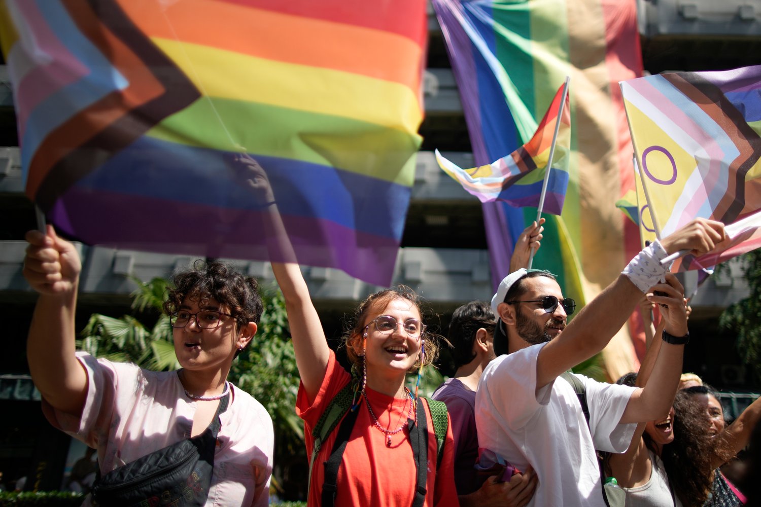 Nesten 100 pågrepet etter pride-markeringer i Istanbul - TV 2