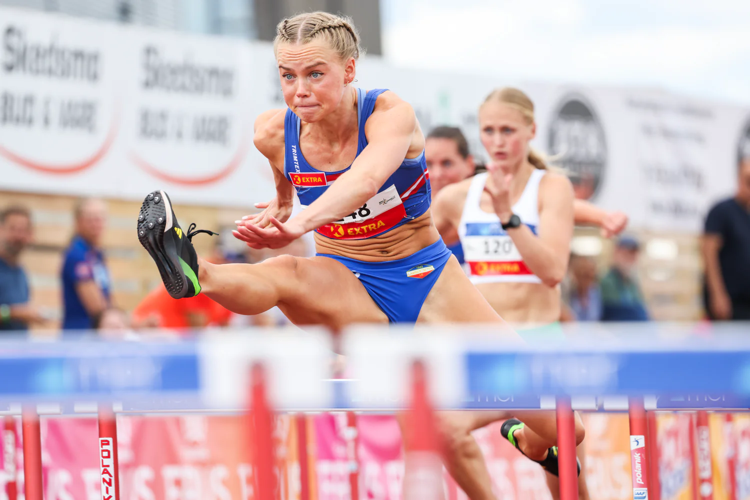 Andrea Rooth med personlig rekord og gull på 400 meter hekk i U23-EM - TV 2