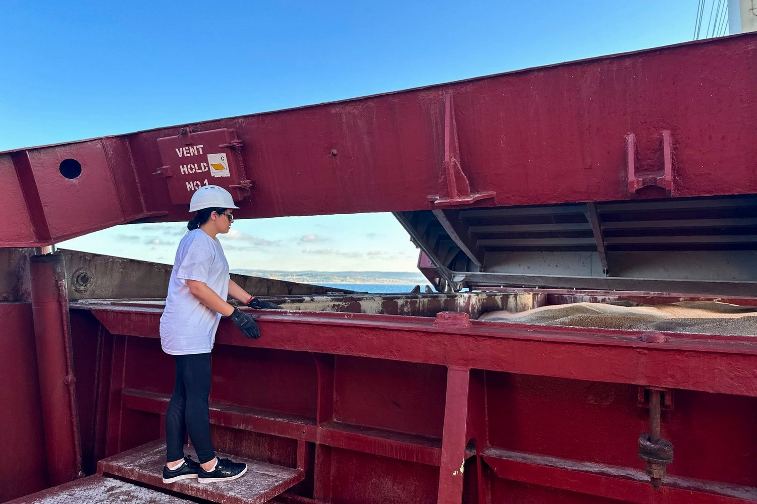 FN: Uakseptabelt med trusler mot sivile fartøyer i Svartehavet - TV 2