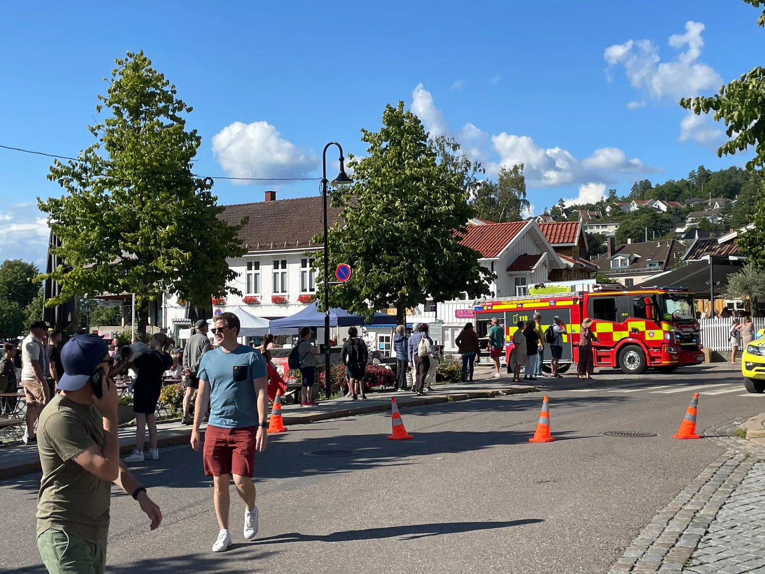 Bil har truffet flere personer i Drøbak - TV 2