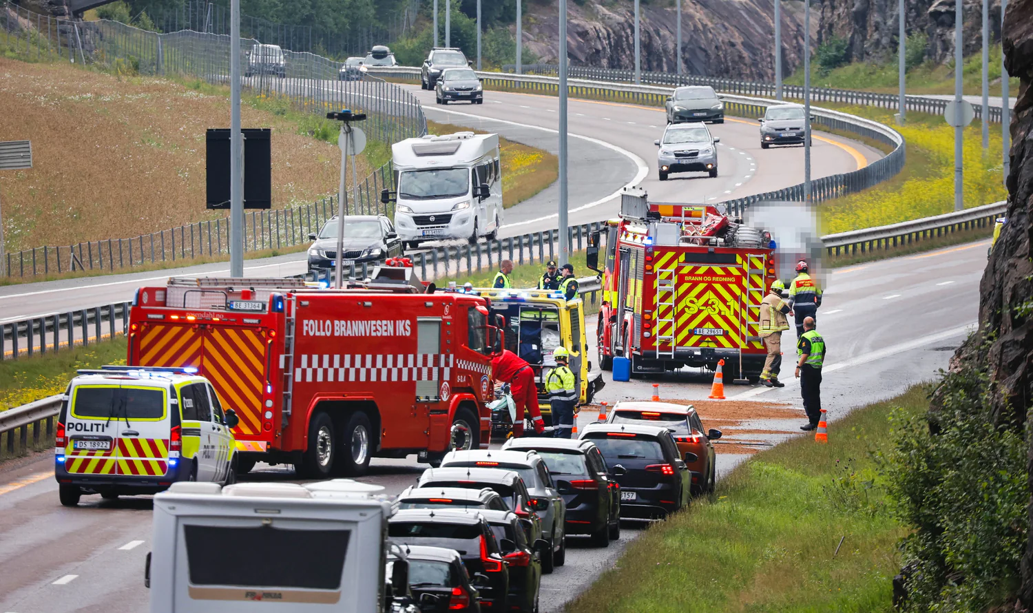 Kjedekollisjon på E6 - To alvorlig skadet - TV 2
