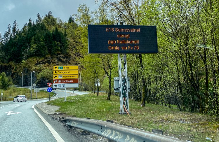 15 personer omkom i trafikkulykker i juli - TV 2