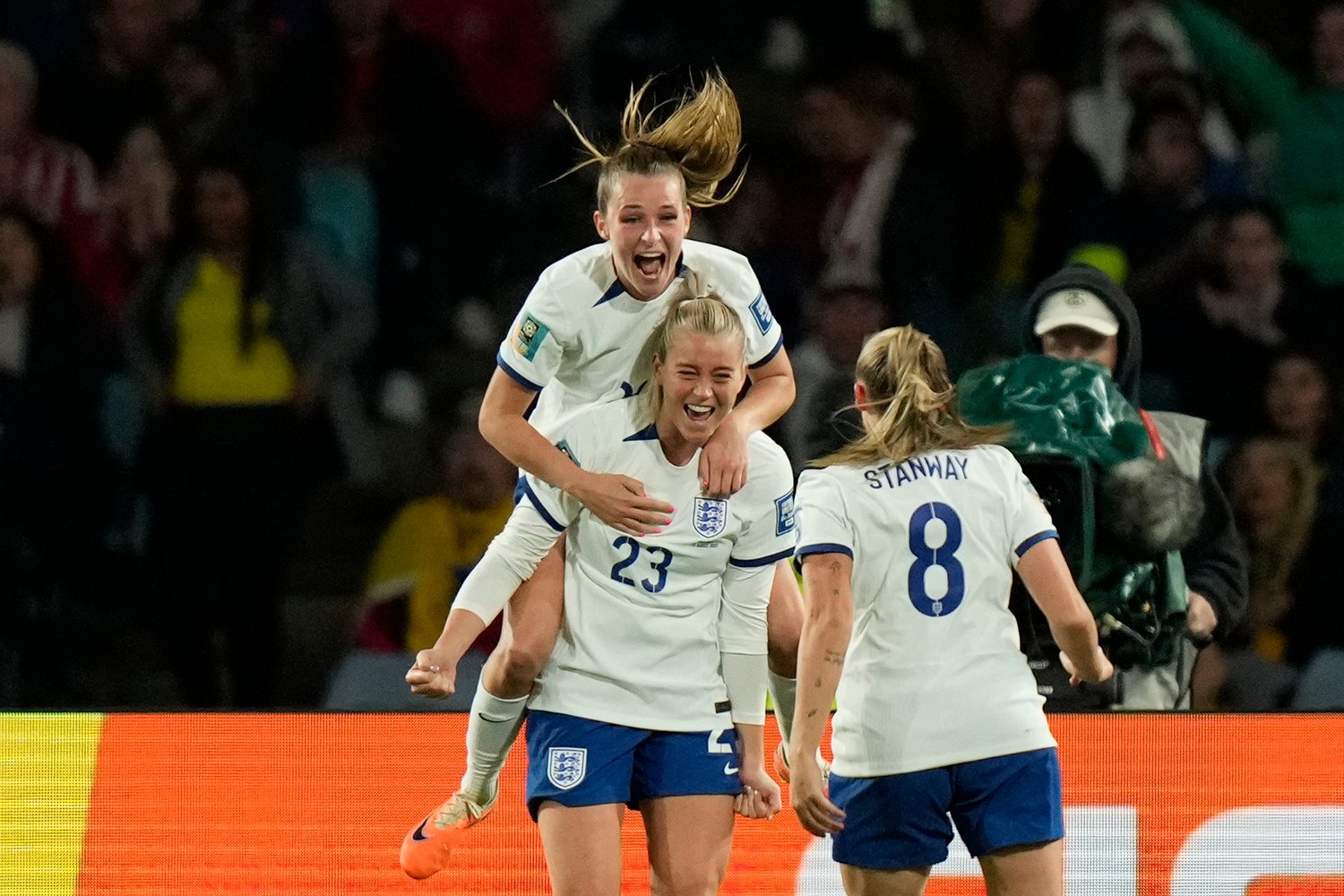 Keeperbrøler og klassescoring sendte England til semifinale i VM - TV 2