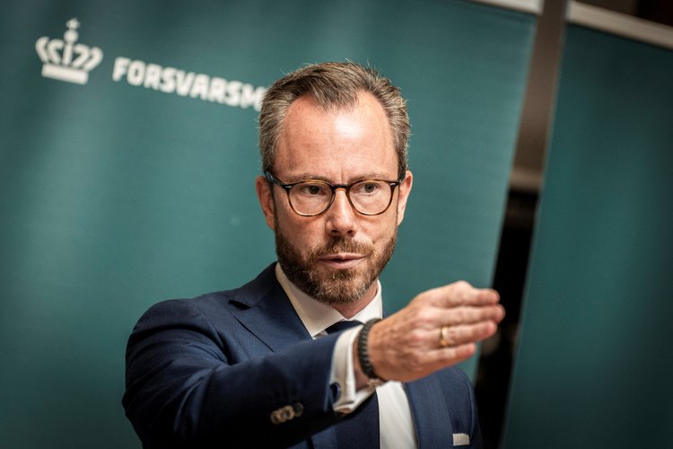 Danmark får ny forsvarsminister - TV 2