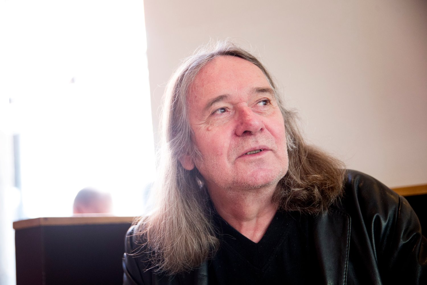 Ingvar Ambjørnsen får årets Aschehougpris - TV 2