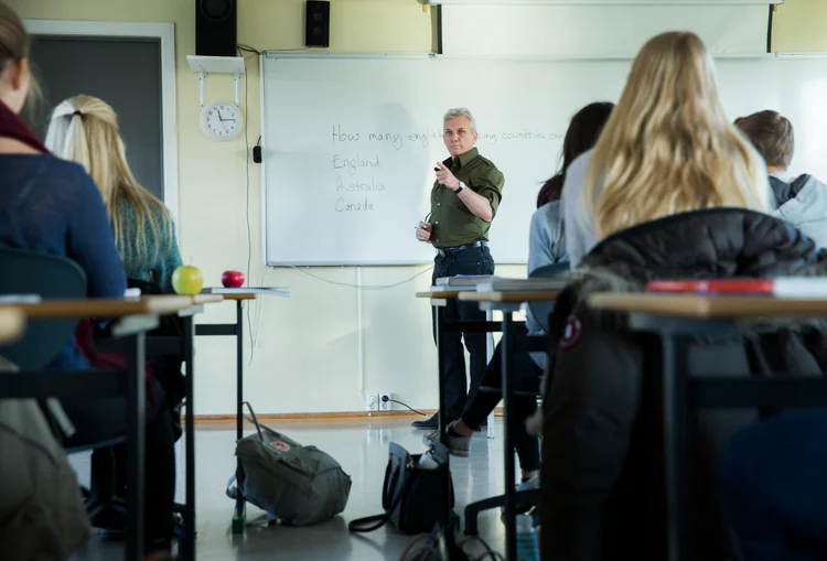 Elevenes fravær i skolen øker – Utdanningsdirektoratet bekymret - TV 2