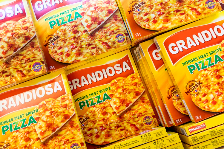 Grandiosa-fabrikk stanser produksjonen etter bakteriefunn i vann - TV 2