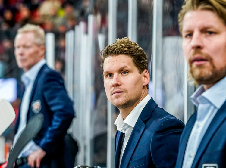 Frisk Asker forsterker med svenske Hertzberg - TV 2