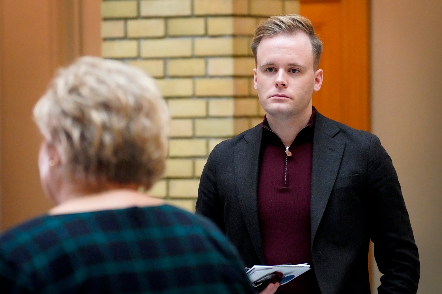 Cato Husabø Fossen er ny kommunikasjonssjef i Høyre - TV 2