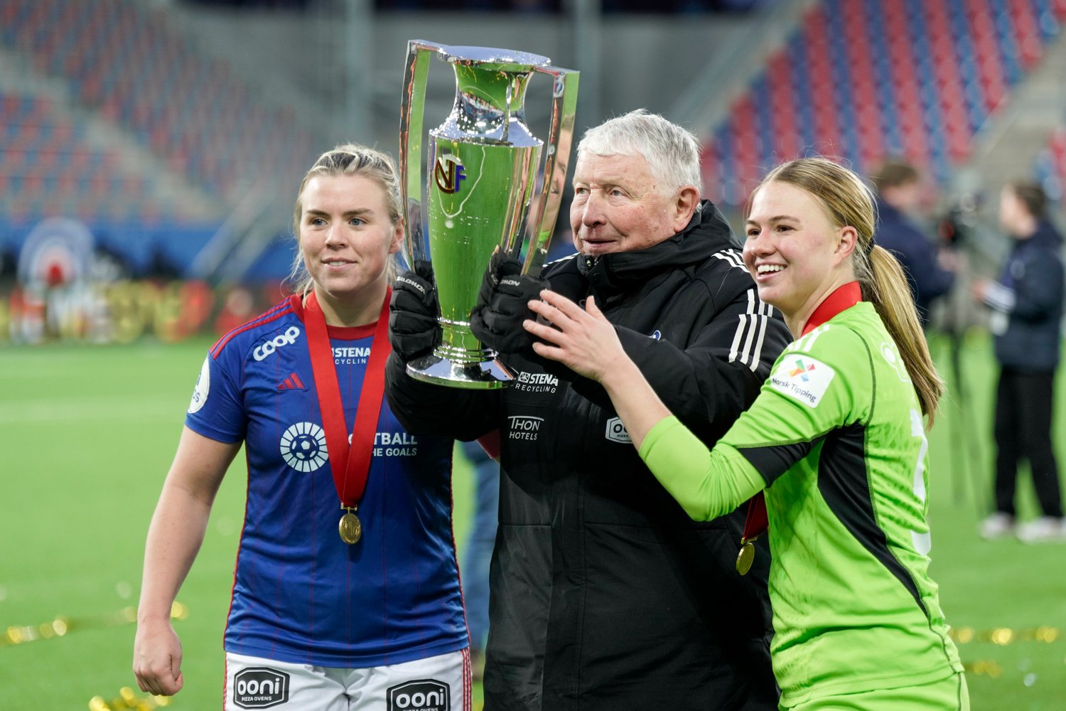 Vant gull med Vålerenga – samtidig ble hjembyen evakuert - TV 2