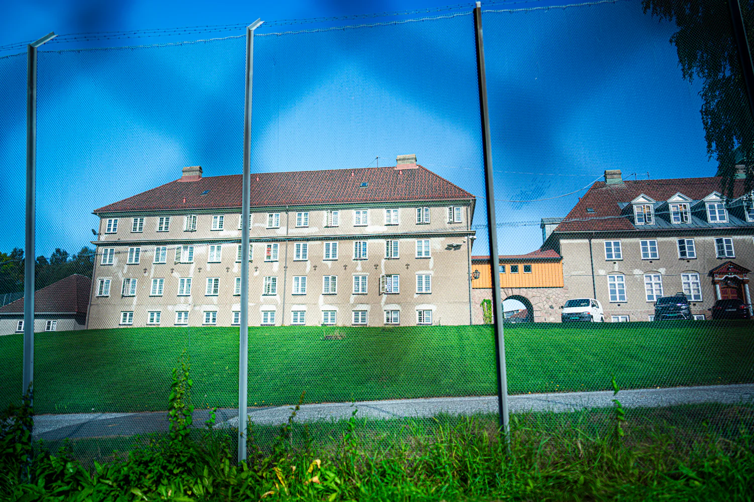 Statsbygg anbefaler å midlertidig stenge Bredtveit fengsel - TV 2