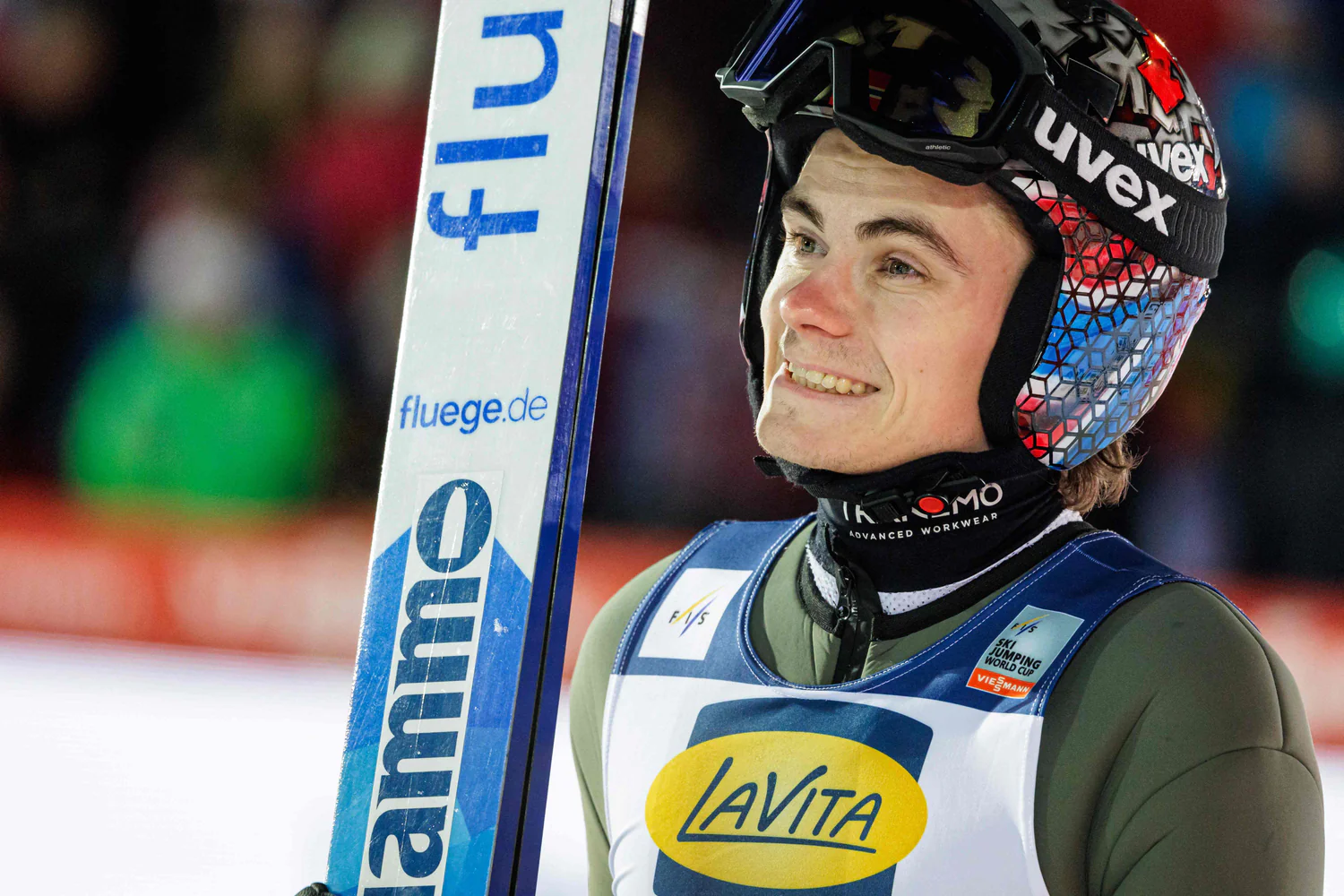 Marius Lindvik klatret opp på pallen i Engelberg – tysk seier i ...