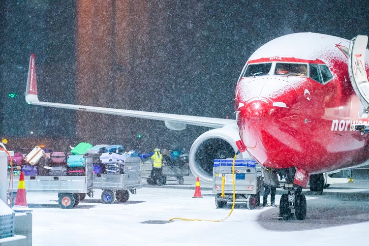 Stormen «Pia»: Flere flyavganger kansellert - TV 2