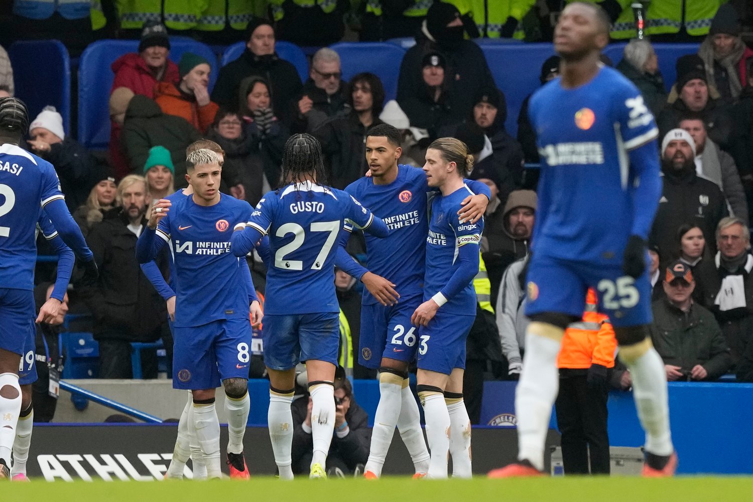 Palmer reddet heldige Chelsea: – Klokkeklart rødt kort! - TV 2