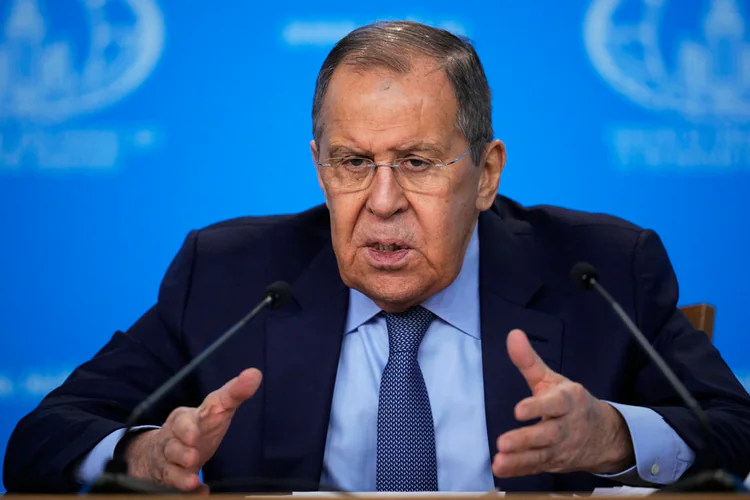Russland: – USAs tid som verdens supermakt er over - TV 2