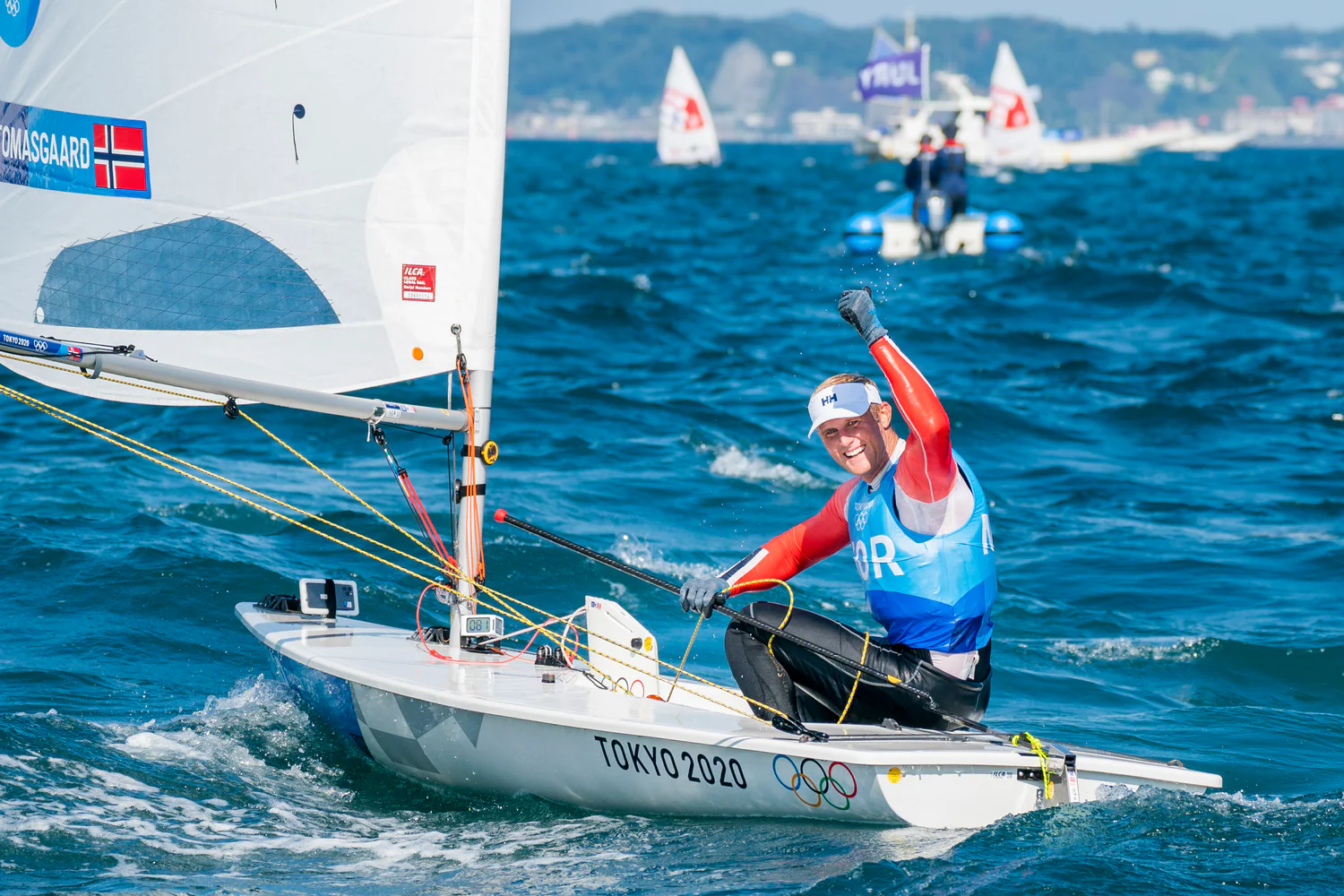 Hermann Tomasgaard er sikret medalje i VM i seiling - TV 2