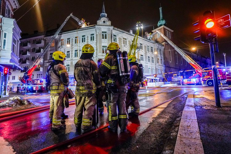 Knivvold i Bjørnafjorden – én til sykehus med luftambulanse - TV 2