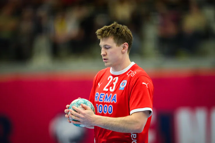 Landslagsstjerner forlenget med Kolstad - TV 2