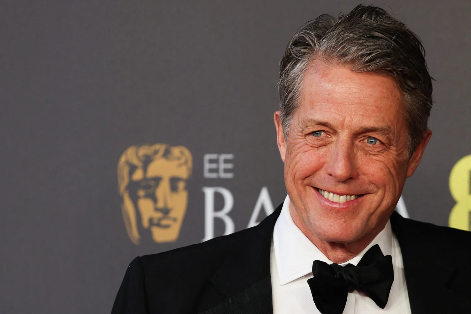 Hugh Grant har inngått forlik - TV 2