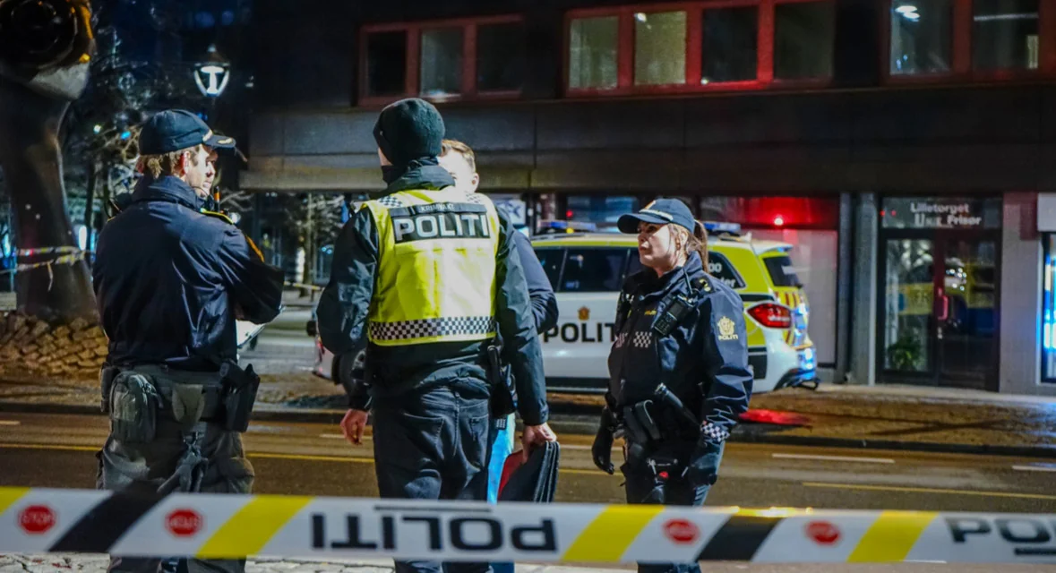 Alvorlig skadet etter knivstikking i Oslo – to pågrepet - TV 2