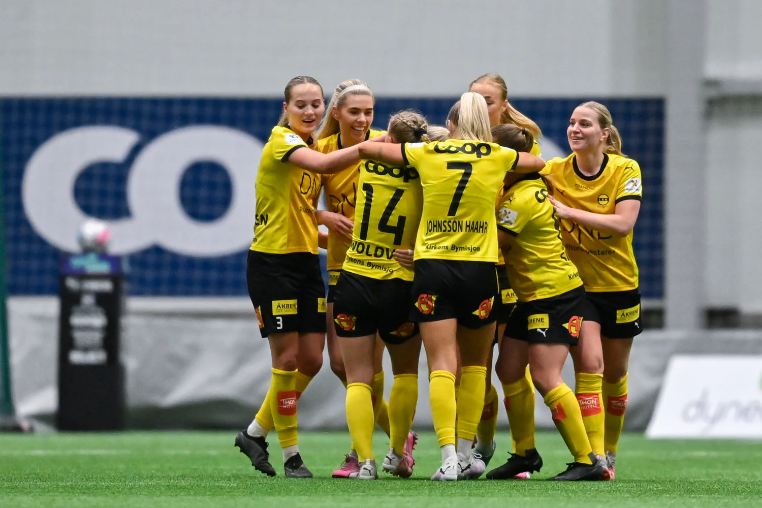 Krise for LSK Kvinner: – Handler om klubbens eksistens - TV 2