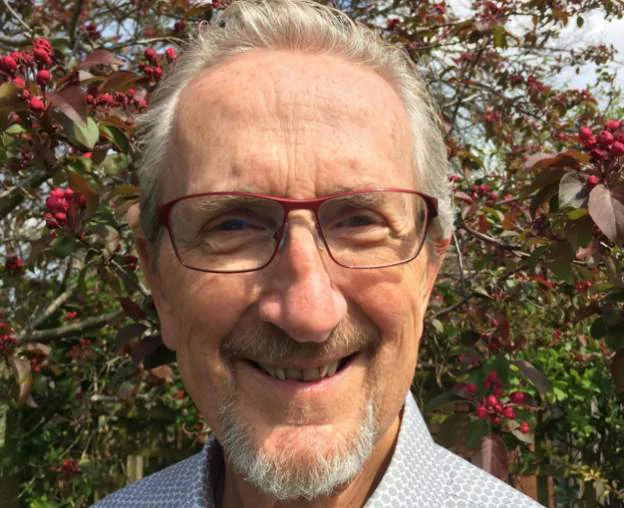 Geoffrey (73) skulle på ferie – døde av turbulens - TV 2