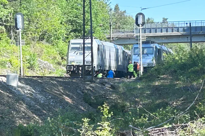 Sørlandsbanen stengt på ubestemt tid: 4500 sviller må byttes - TV 2