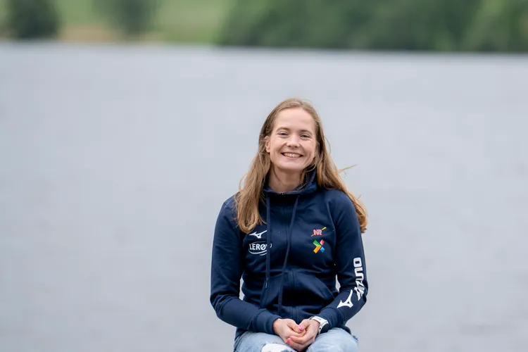 Fotballspiller angrepet på nattklubb - TV 2