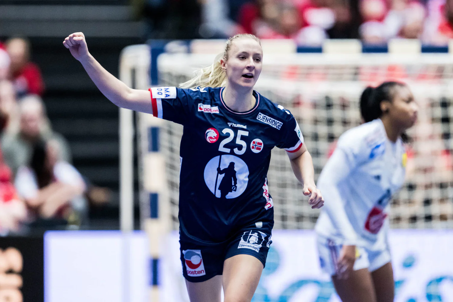 Håndballjentene feide over Frankrike i generalprøven - TV 2