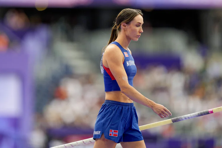 Lene Retzius ute av stavfinalen i OL – rev tre ganger på 4,60 - TV 2