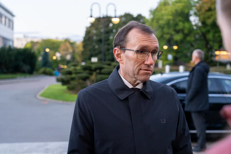 Barth Eide: – Mange nordmenn har tjenestegjort der - TV 2