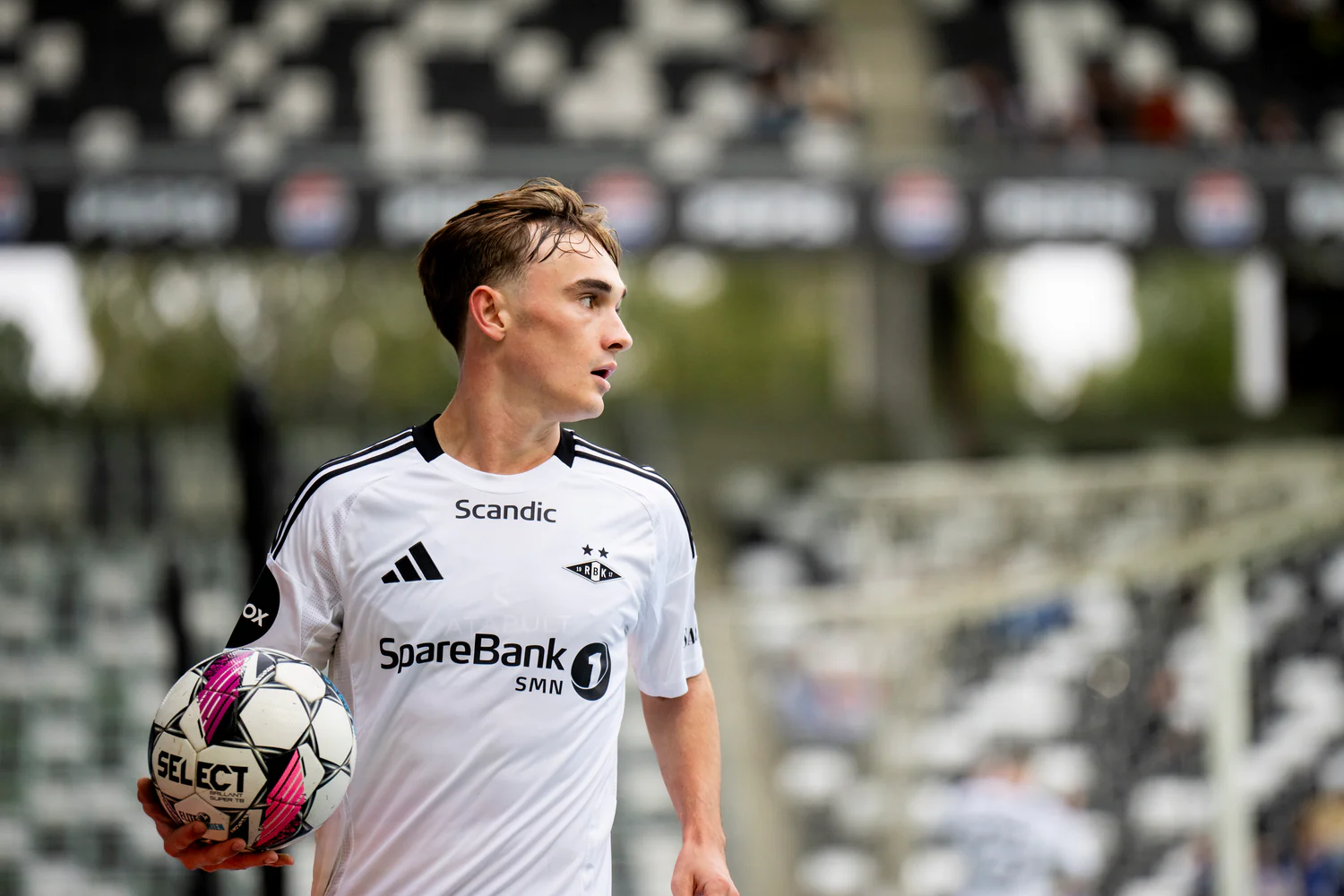 Rosenborg bekrefter kontraktsamtaler med Broholm og Reitan-Sunde - TV 2