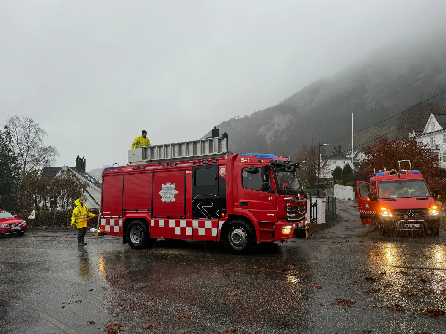 Brannvesenet: Tar seg opp i Bergen - TV 2