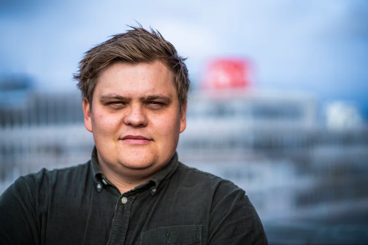 AUF-lederen ut mot Giske: – Trist å se - TV 2