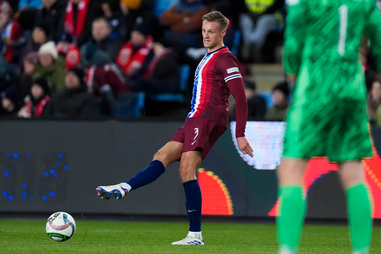 Hylles av tysk profil: – Ekstremt viktig - TV 2