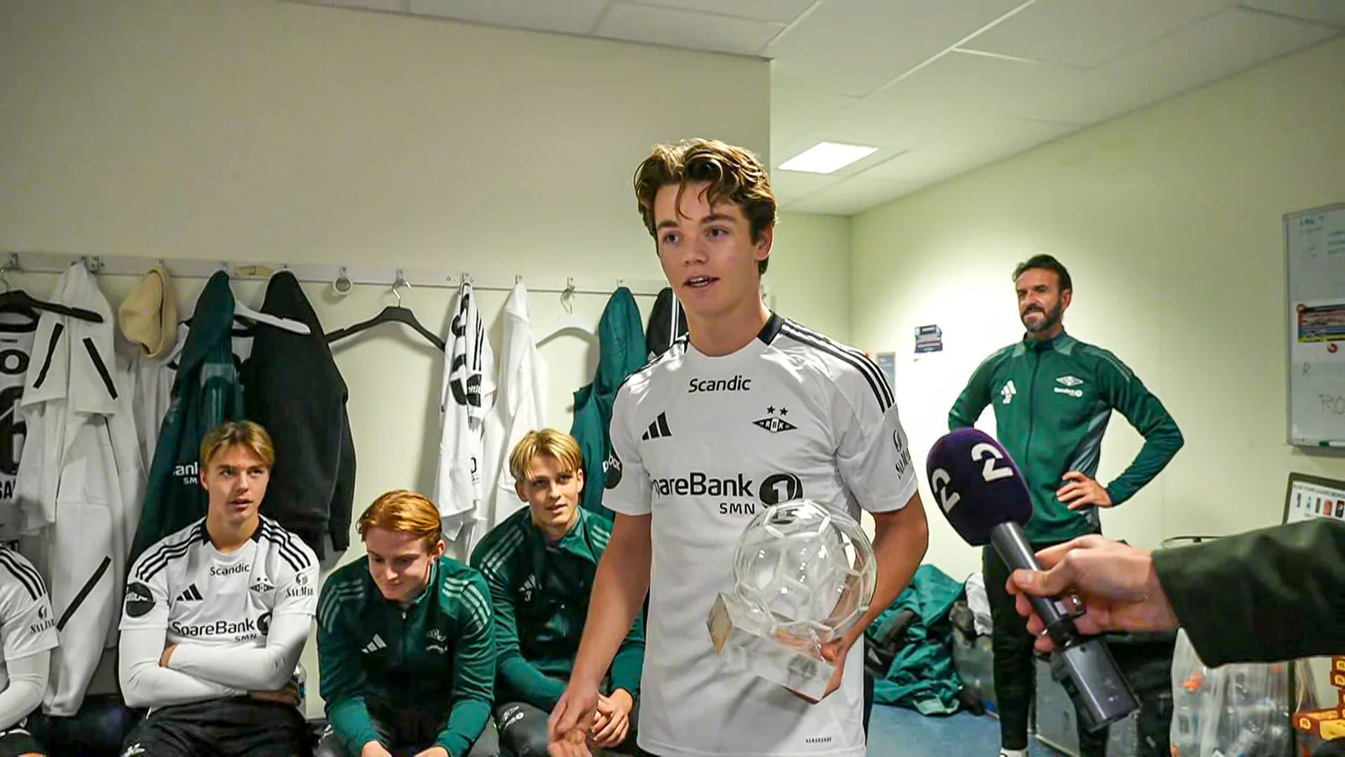 Sverre Nypan kåret til årets unge spiller i Eliteserien - TV 2