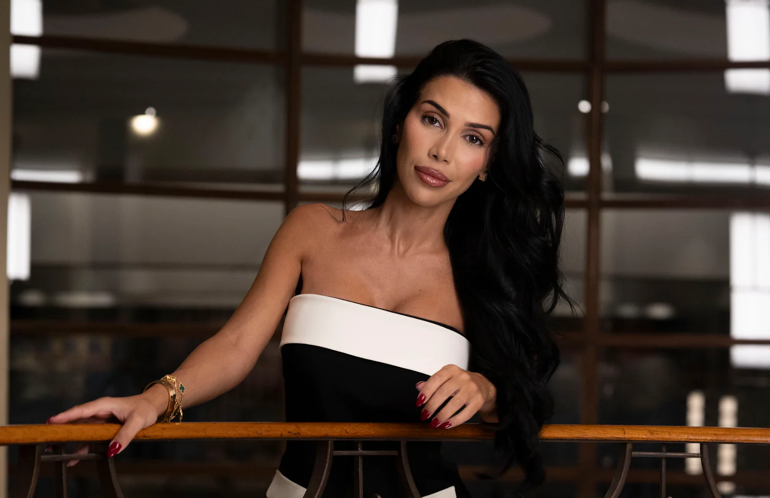 Isabel Raad sier hun har blitt anmeldt - TV 2