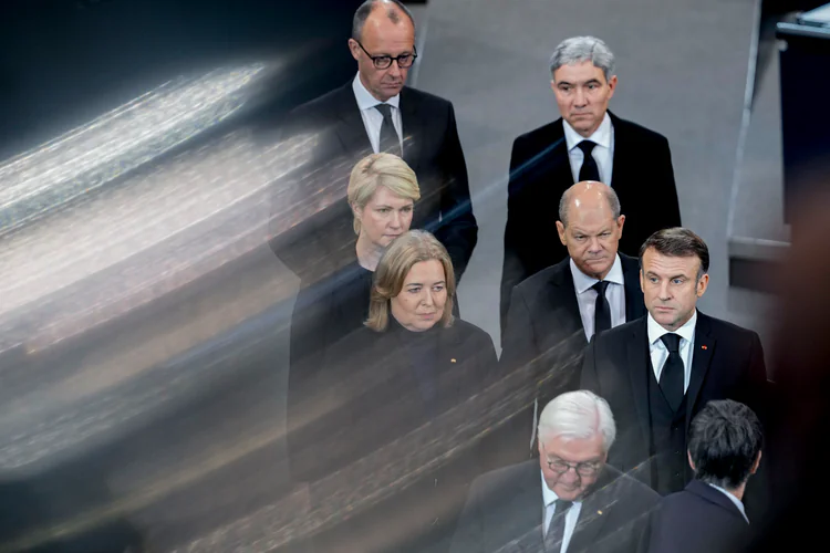 Macron på Berlin-besøk før EU-toppmøtet - TV 2